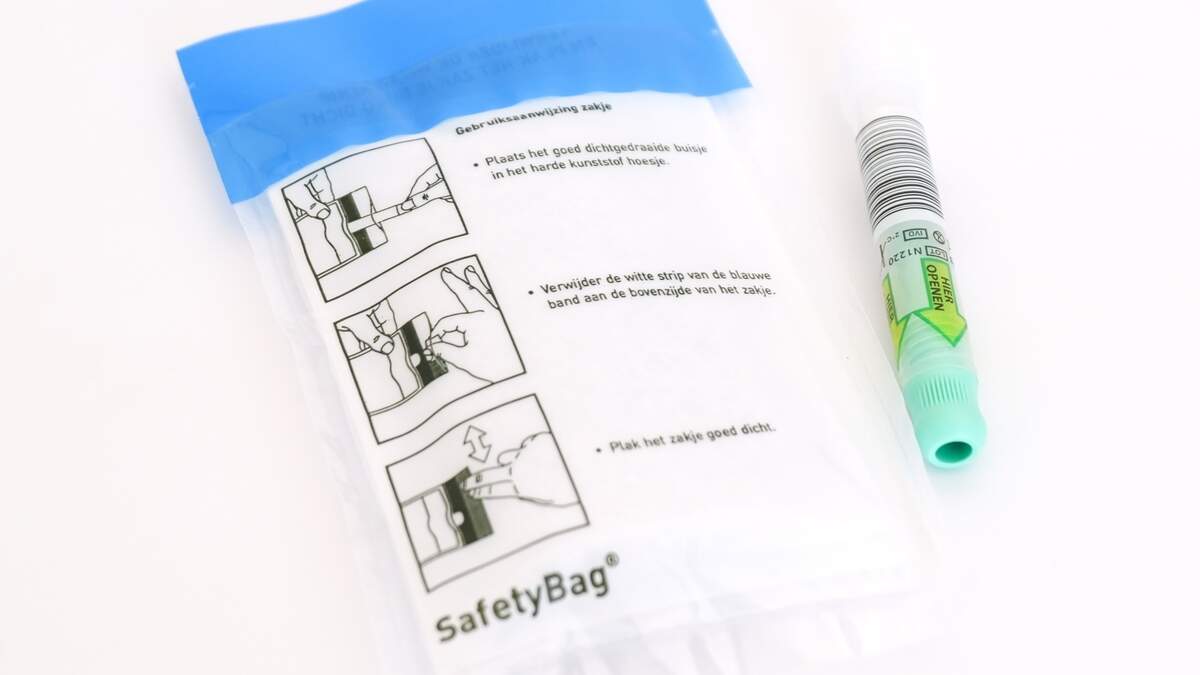 5.500 stoelgangstalen te laat aangekomen door wekenlange staking bij ...