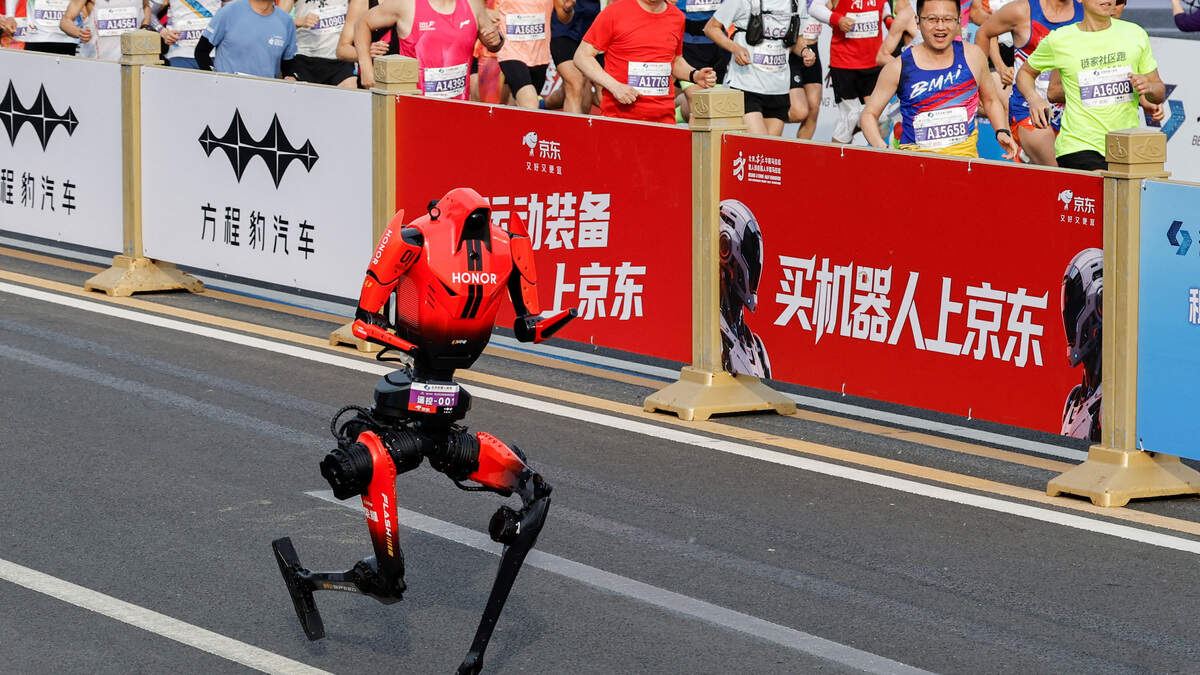 Robot verpulvert looprecord op halve marathon tegen mensen in China ...