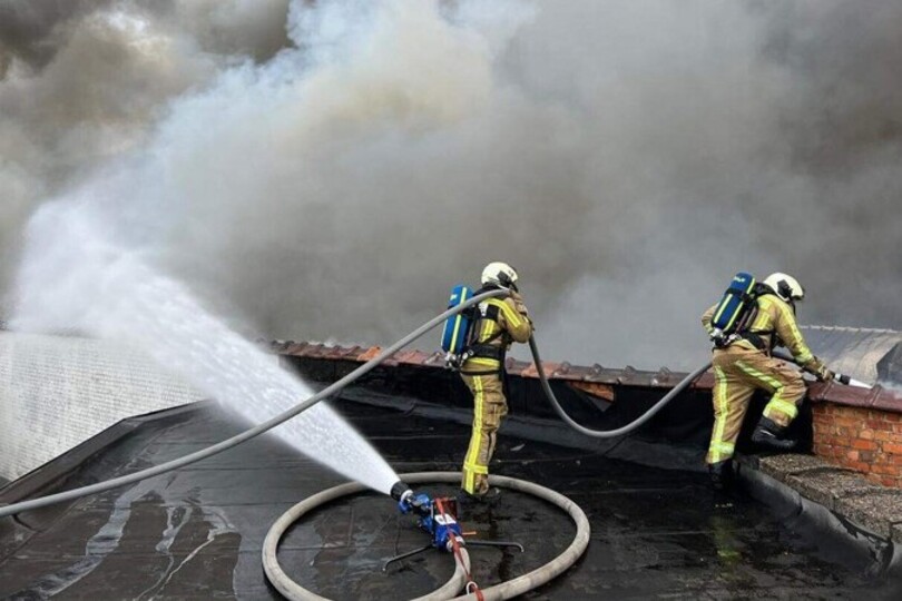 Twee nieuwe slachtoffers gevonden in puin van brand Anderlecht | De ...