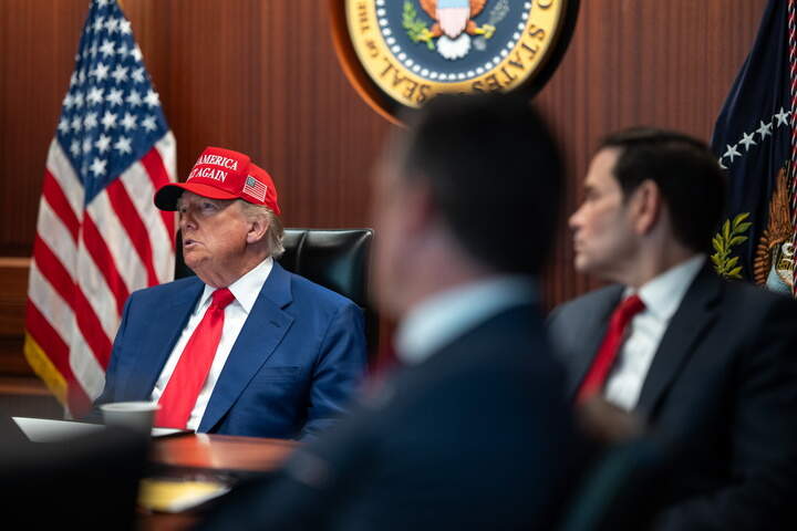 President Trump sleurt Amerika mee in een oorlog die niemand wil | De ...