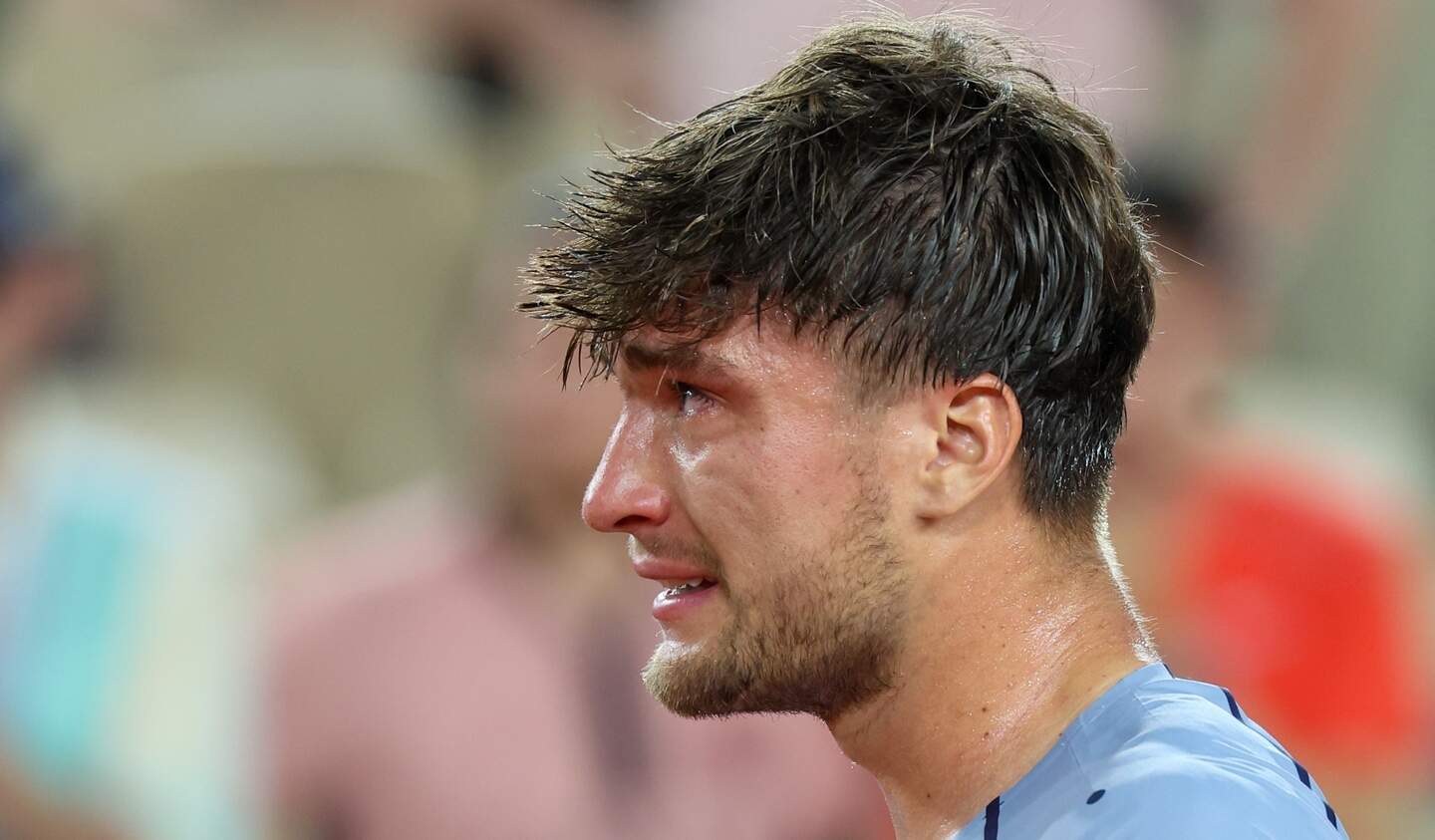 Raphaël Collignon in tranen na stunt op Roland Garros tegen het nummer ...