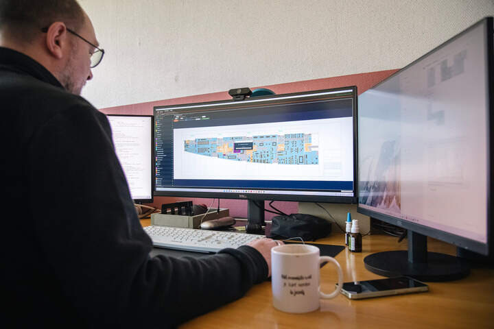 Bij Diests IT-bedrijf trainen mensen met autisme AI-modellen: “Zij doen ...