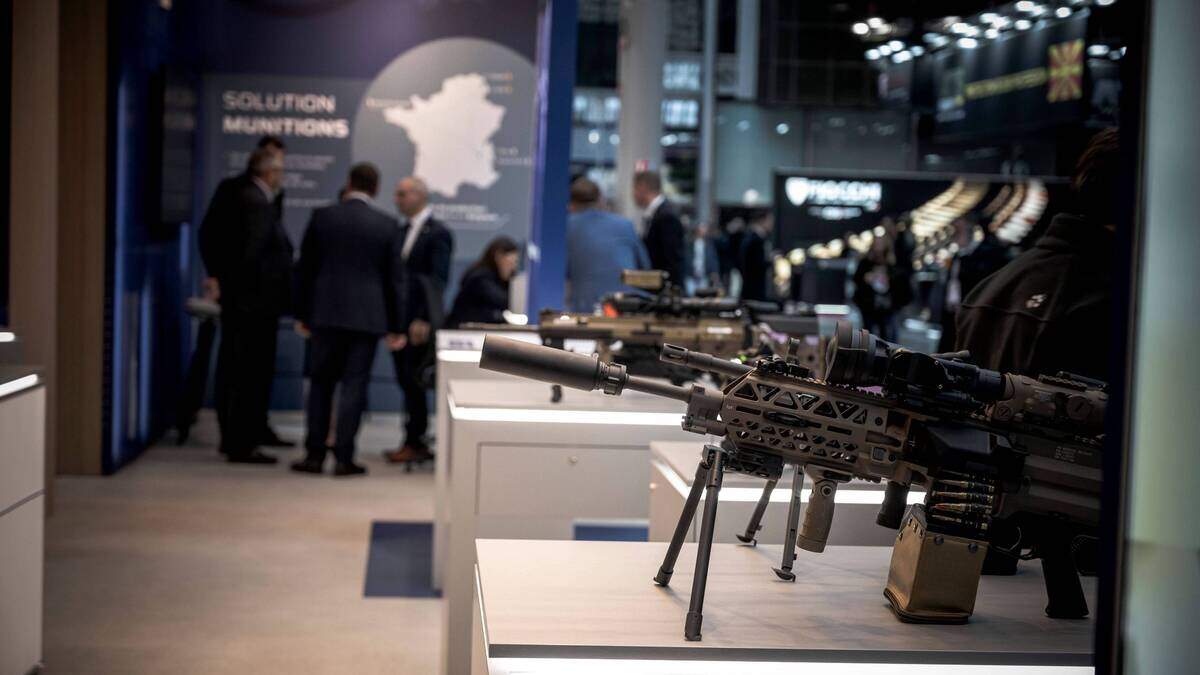 Vlaamse en Waalse regering dromen hardop van florerende defensie ...