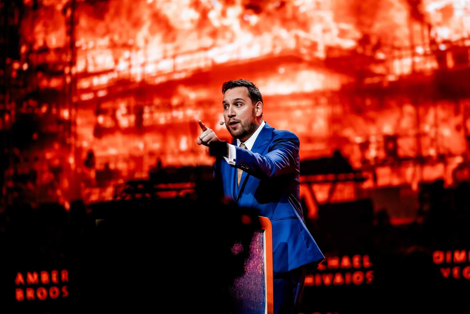 BV-site probeert stuk uit Xander De Ryckes ‘Houdt het voor bekeken ...