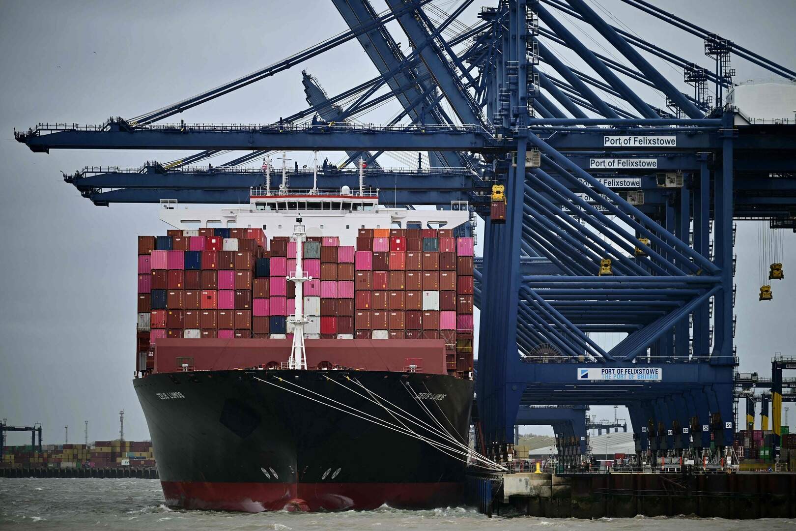 Sluiting Straat van Hormuz dreigt economische kettingreactie in gang te ...