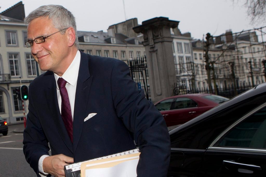 Kris Peeters onttroont Bart De Wever als populairste politicus | De ...