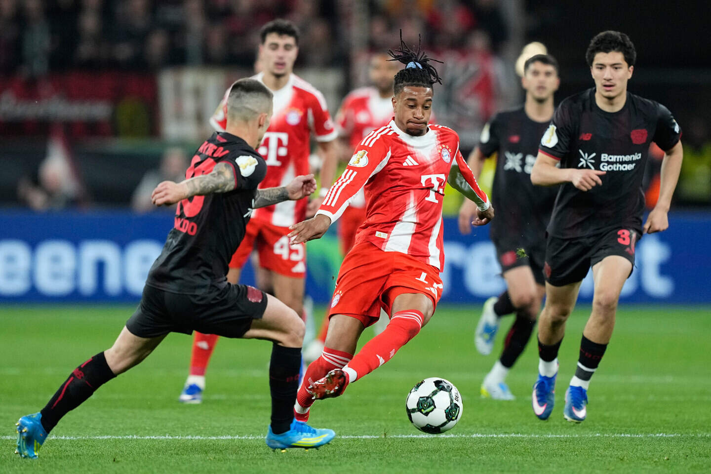 “Zijn mentaliteit doet mij denken aan De Bruyne”: onder Vincent Kompany ...