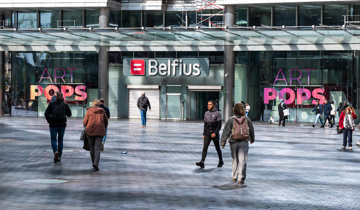 Belfius verhuist 218 jobs naar Lissabon | De Standaard