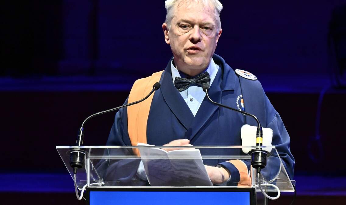 Jan Danckaert herverkozen als rector van VUB | De Standaard