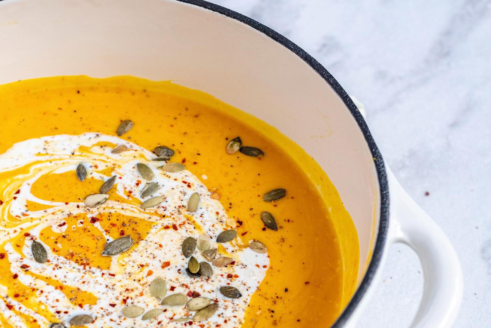 Thaise pompoensoep met vijf ingrediënten | De Standaard