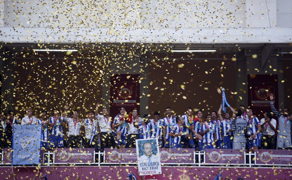 FC Porto pakt treble na bekerwinst tegen Vitoria Guimaraes | De Standaard
