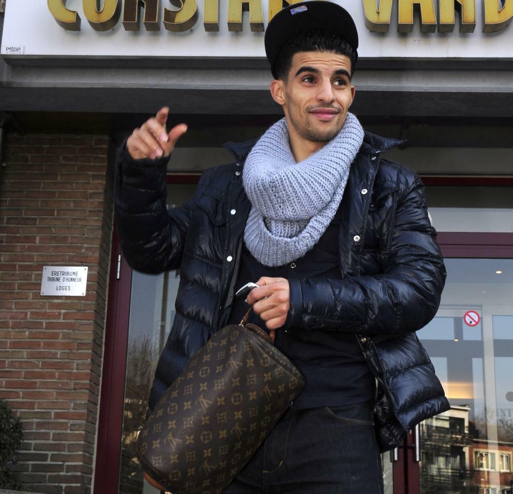 Boussoufa dient klacht in tegen belager | De Standaard