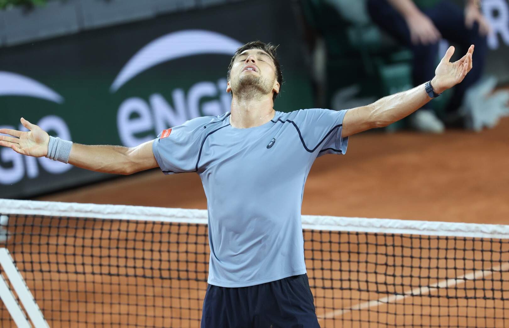 Raphaël Collignon in tranen na stunt op Roland Garros tegen het nummer ...