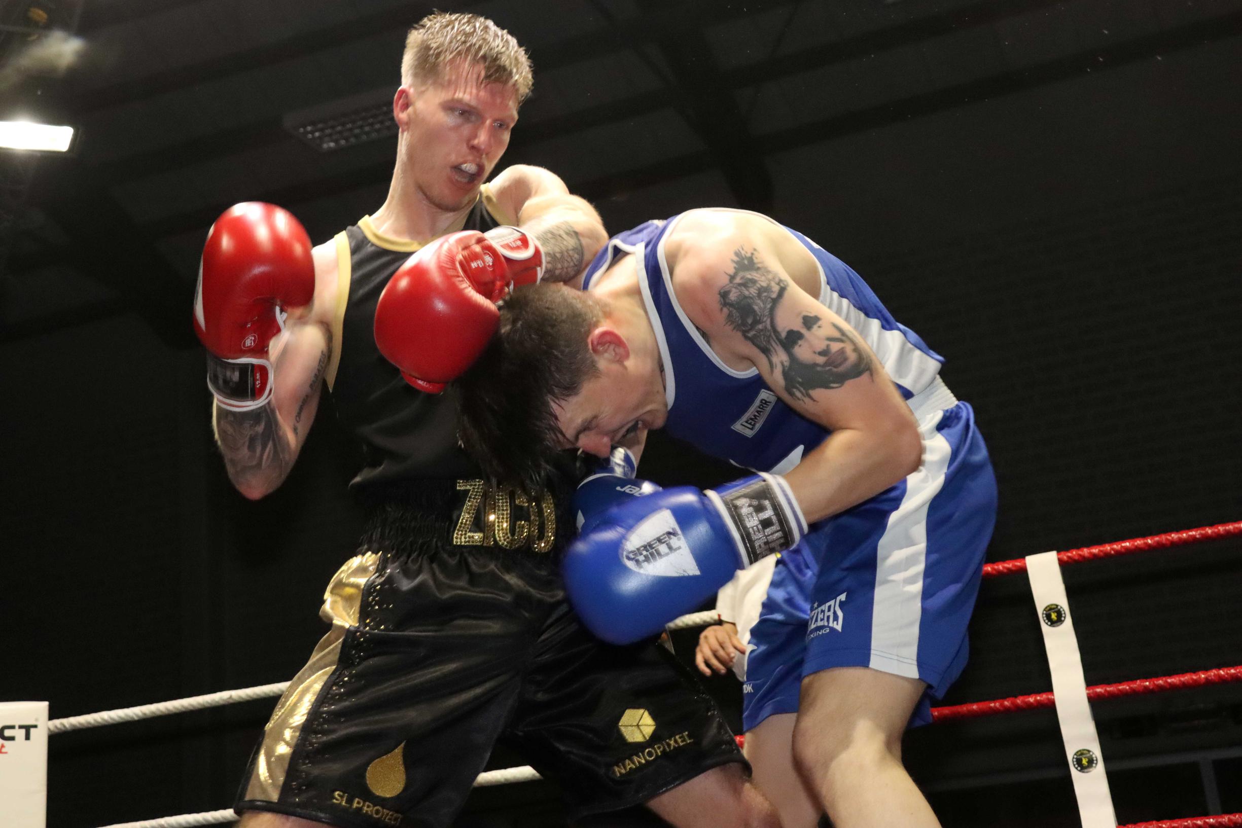 Ex-profrenner wint eerste kamp als bokser | De Standaard
