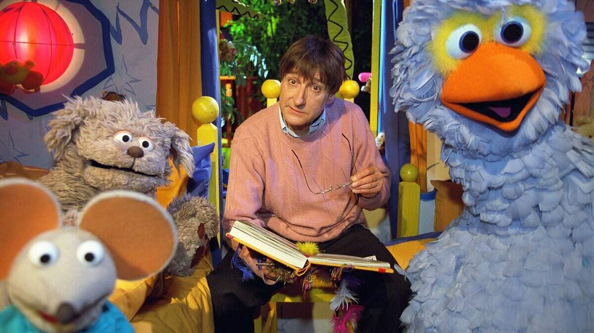 Wim T. Schippers, stem van Ernie en Kermit, overleden | De Standaard